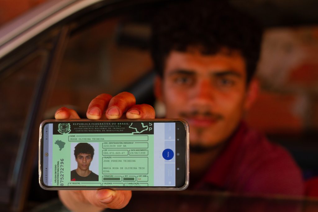 Assim fica fácil! Aprenda a emitir o RG ONLINE e CNH Digital passo a passo - Guia do Benefício