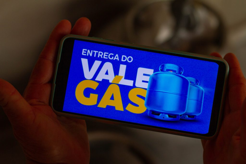 Novo Gás Para Todos pode entrar no lugar do Auxílio Gás; veja o que ...